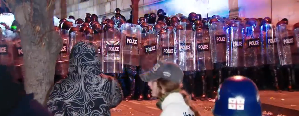 Riot police on the move, warnings issued to clear the streets - Georgia ...